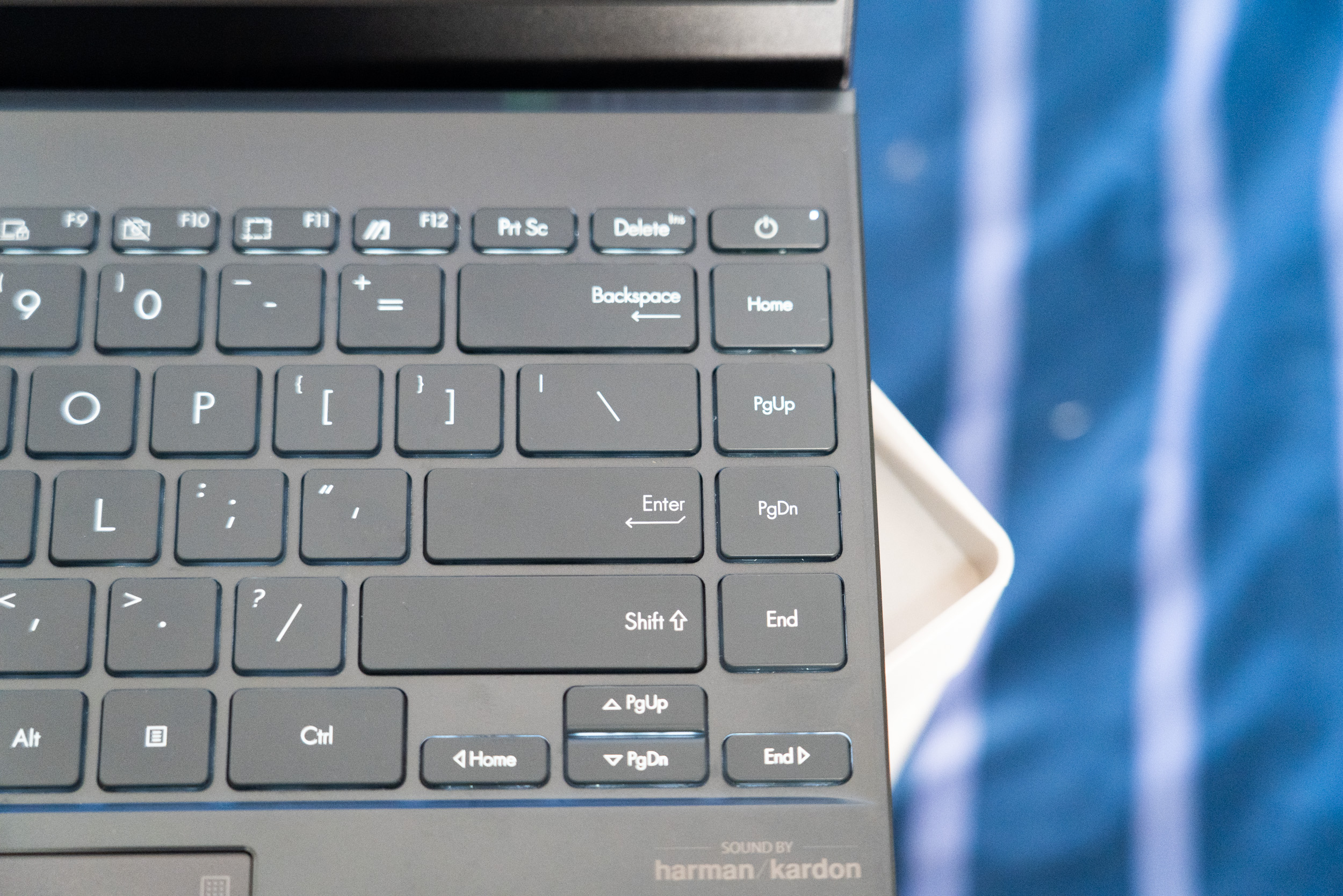 ASUS ZenBook 14 UX425 (UX425JA) Review – Almost Perfect – Describee