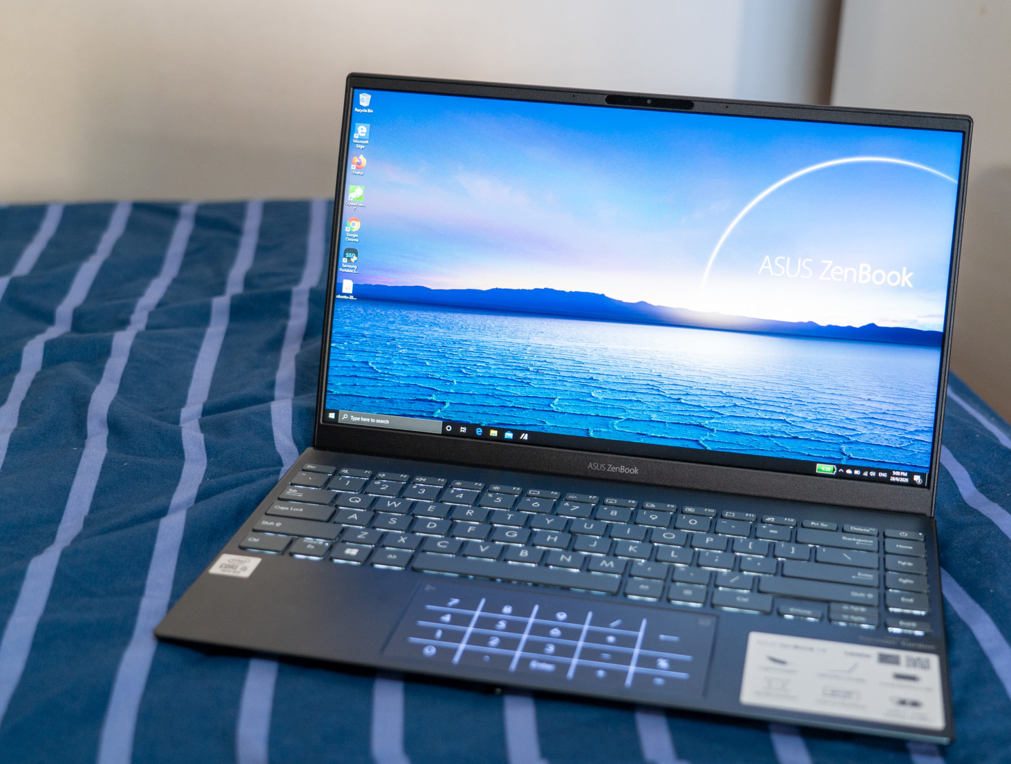ASUS ZenBook 14 UX425 (UX425JA) Review – Almost Perfect – Describee